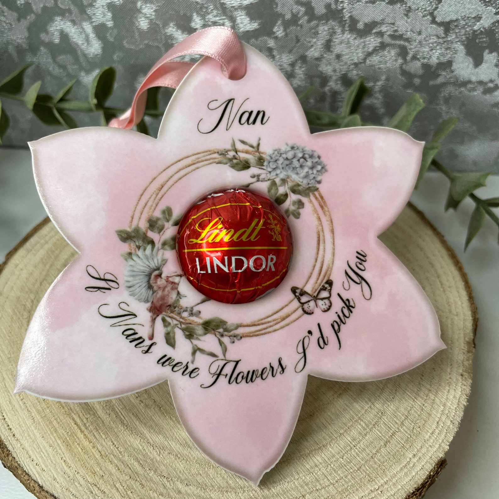 Lindor Chocolate Flower Holder: Acrylic Mum Gift Tag - Etsy