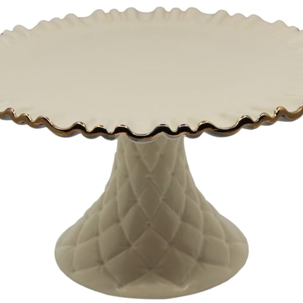 Ruffle Cake Stand - Etsy