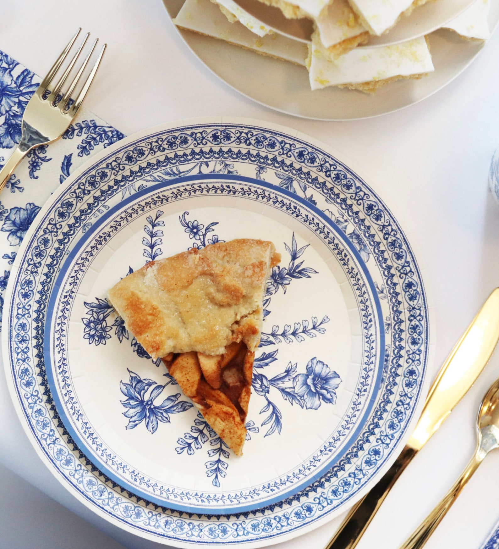 French Toile Floral Large Paper Plates Set - Etsy