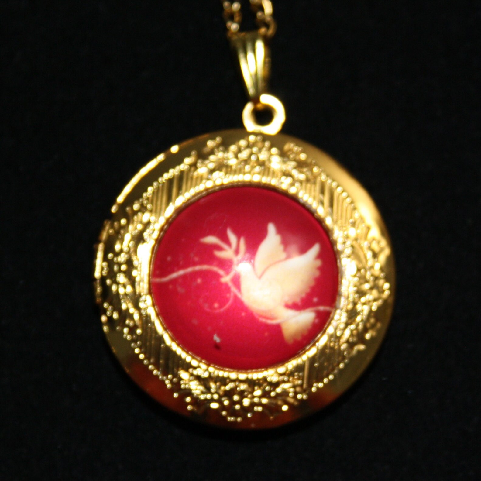 Dove of Peace Pendant Lockets With a Place for Photos Gold or Silver ...