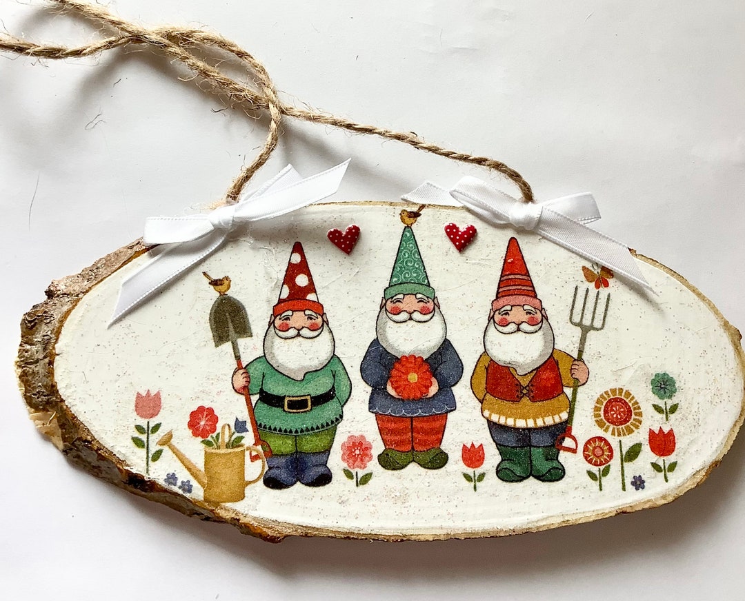 Garden Gnomes Wood Slice Wall Hanging - Etsy