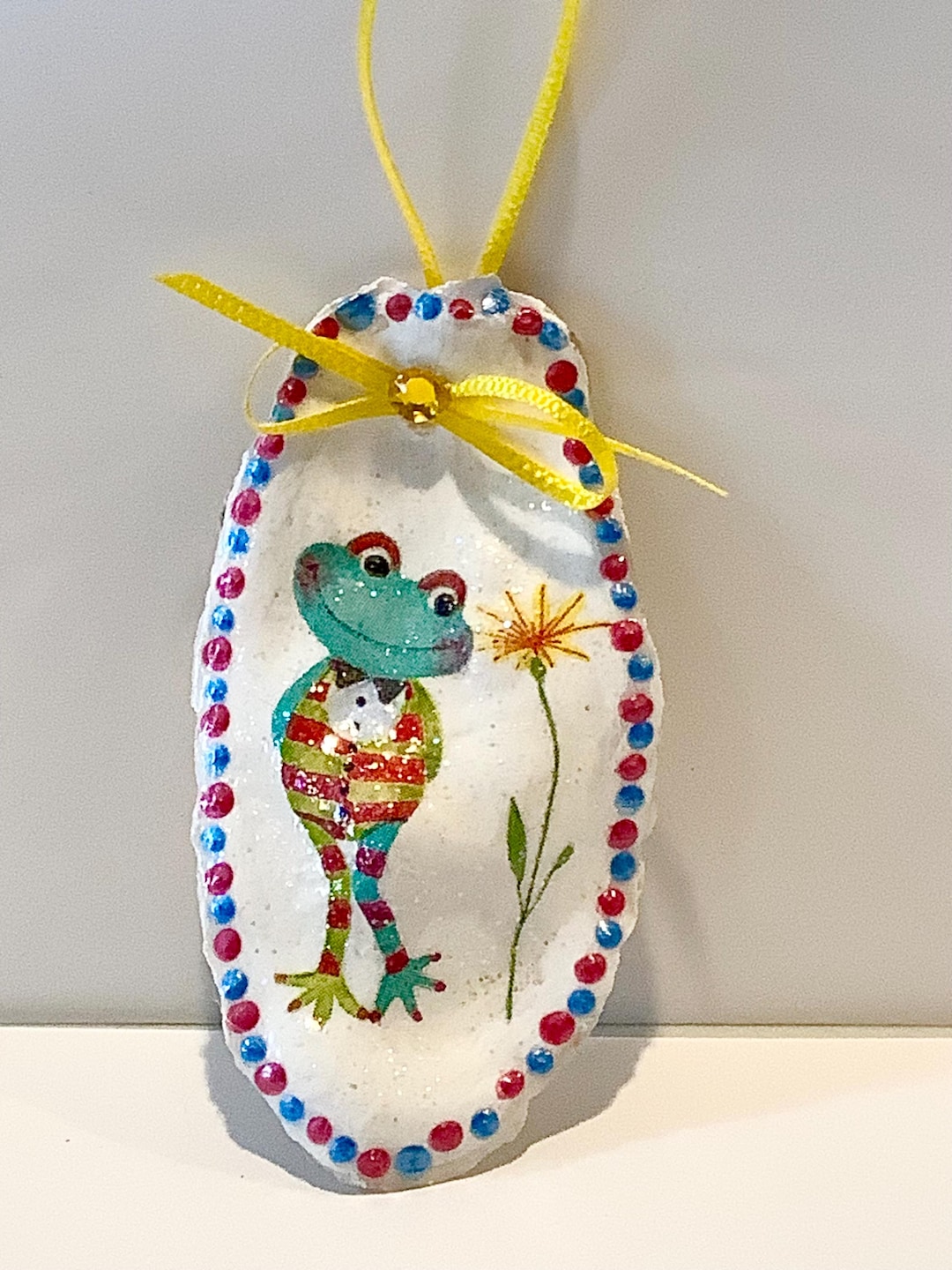 Frog/flower Oyster Shell Ornament - Etsy