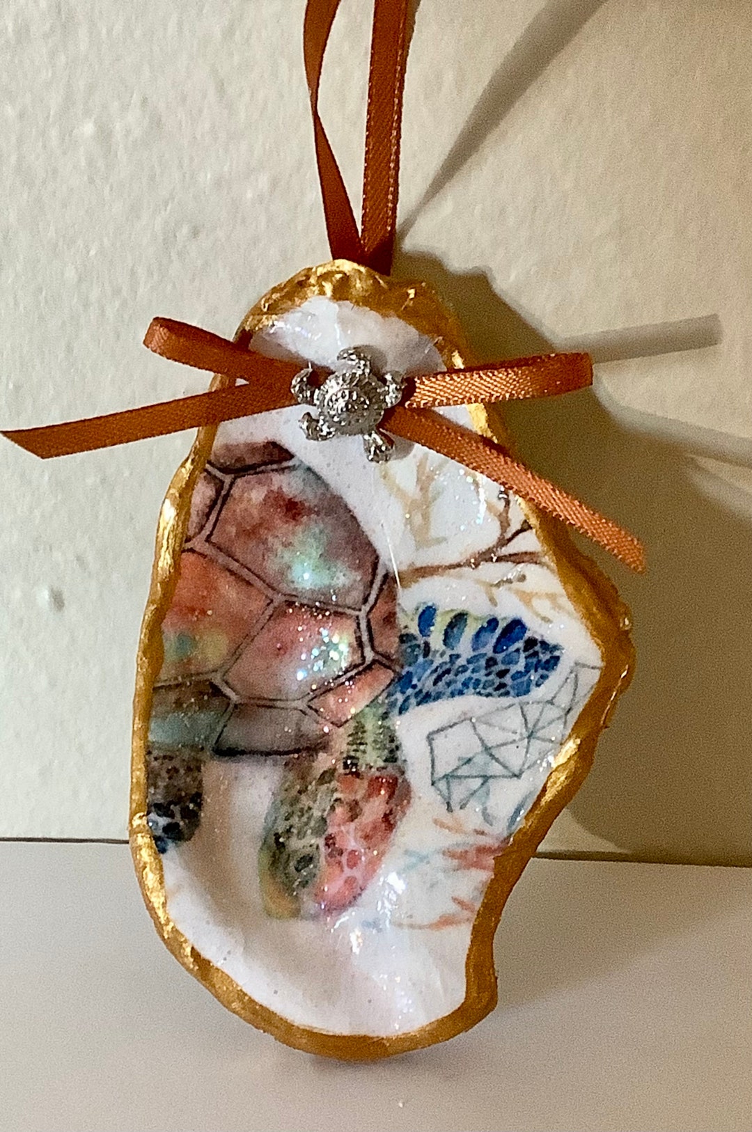 Sea Turtle Oyster Shell Ornament - Etsy