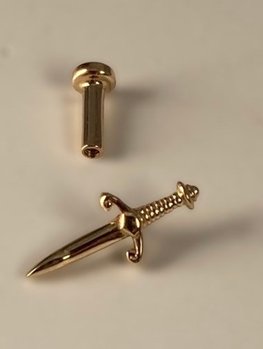 14 Karat Solid Gold Dagger Knife Decorative Gold With Post. 14KW 14KY ...