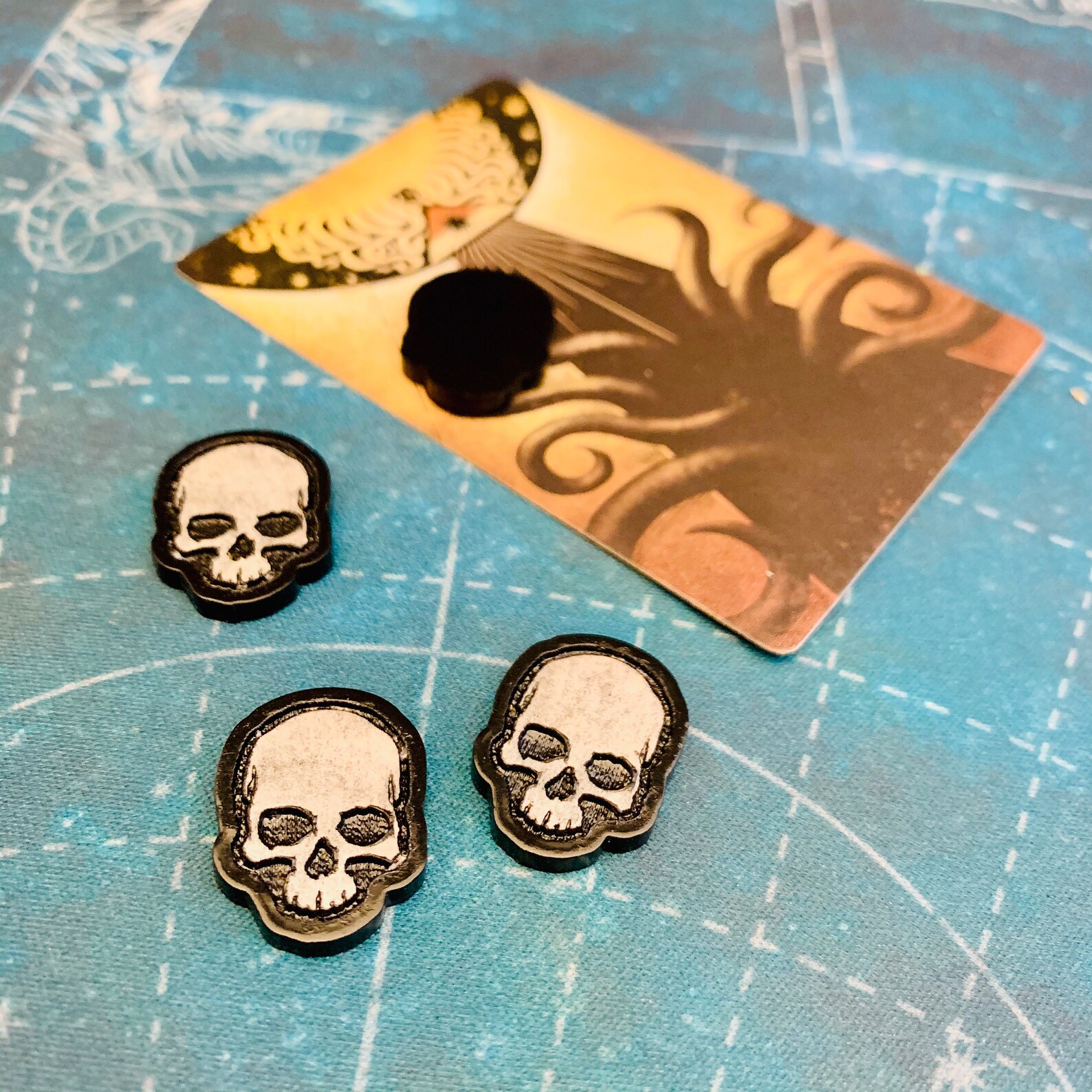 Arkham Horror LCG Essentials token set to track | Etsy