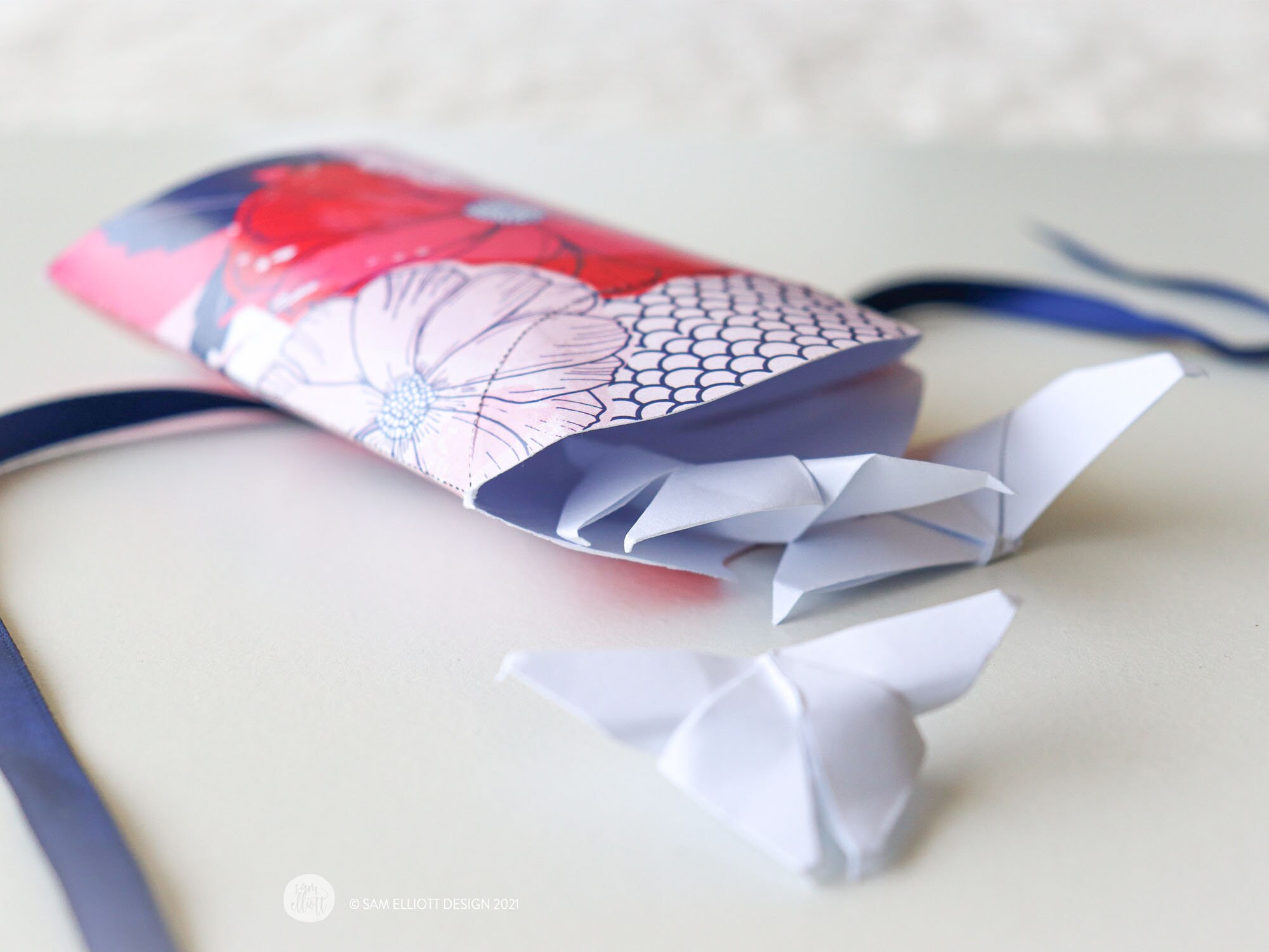 Gift Box RED | DIY Printable Paper Template | Sweet Pillow Box Design ...