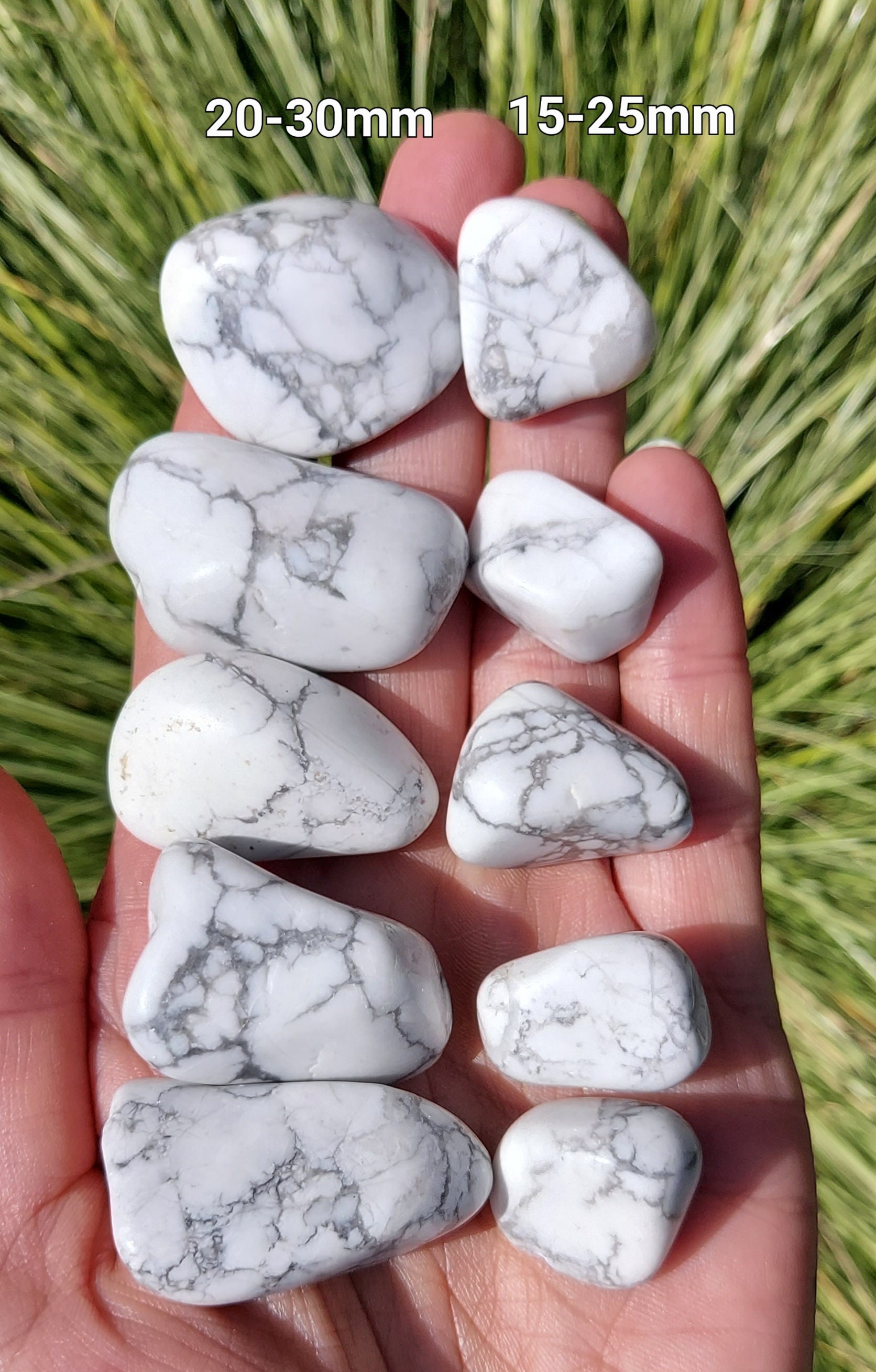 Howlite Tumbled Stone, Natural Polished Crystal for Crafting, Jewellery ...