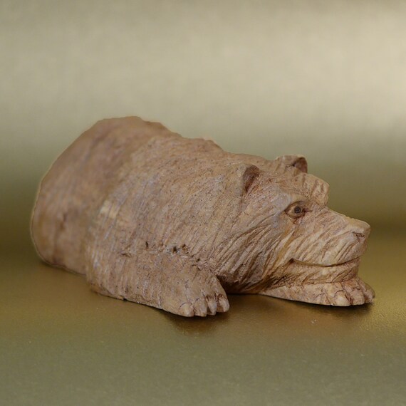 Ideal as a living room decoration figure or as a shelf decoration ...