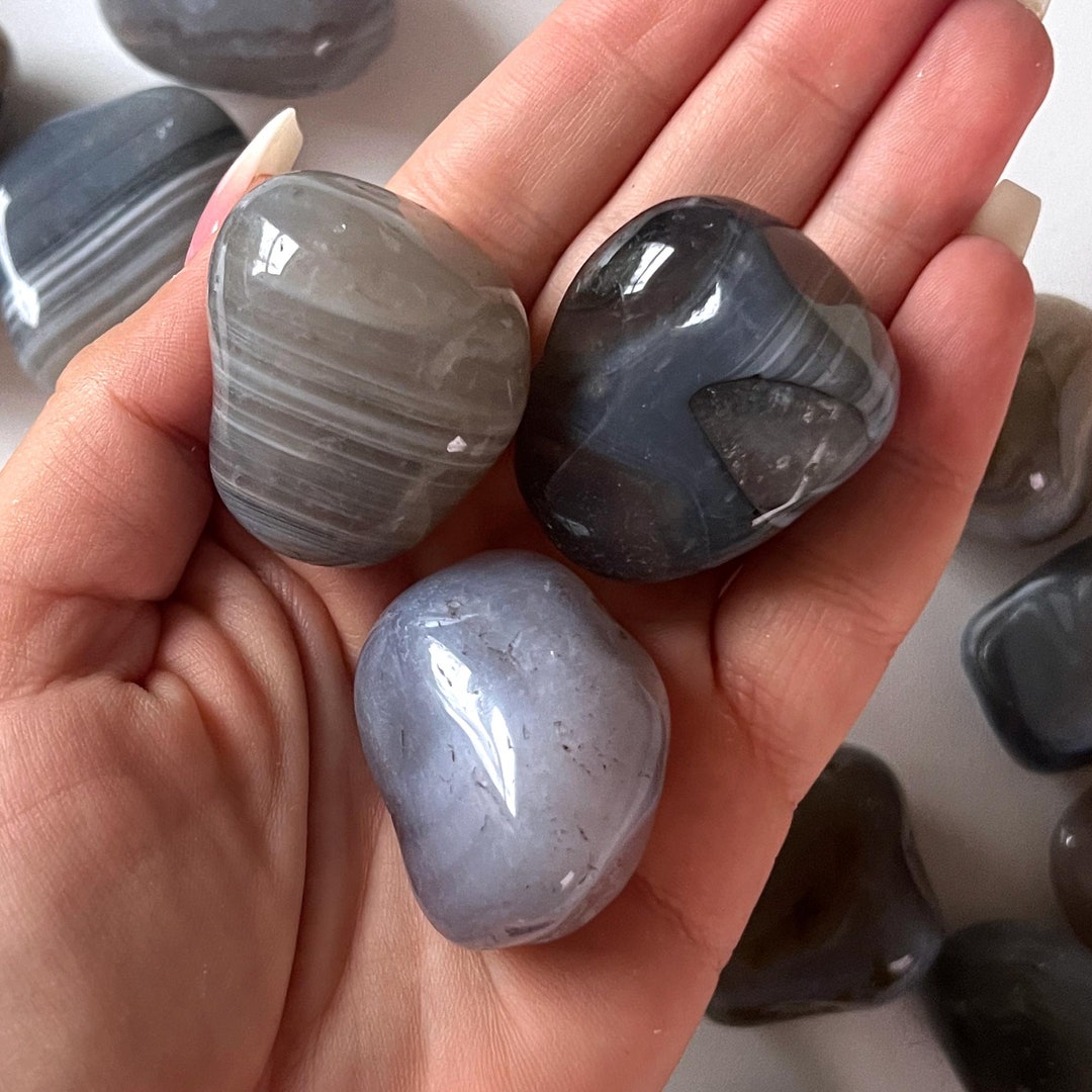 Blue-gray Banded Agate Tumbled Stone Balance Protection Grounding ...