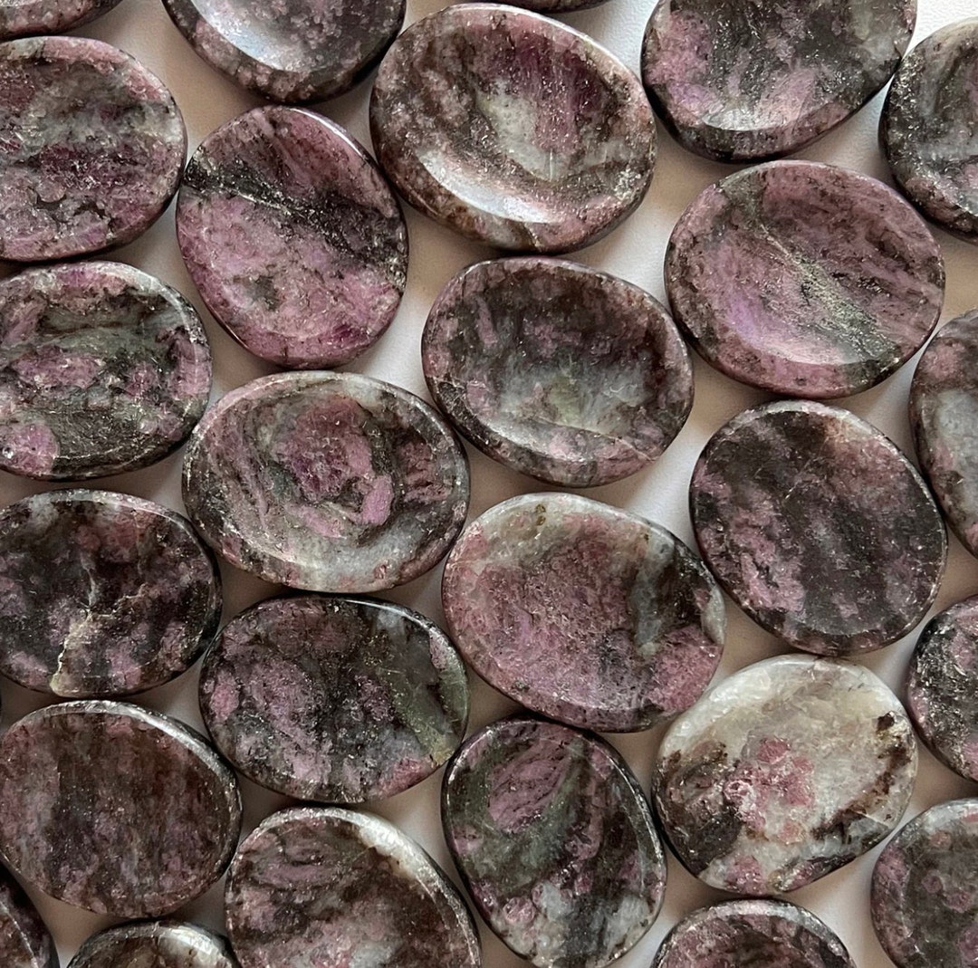 Ruby in Matrix Worry Stone Release Negativity Heart Healing Abundance ...