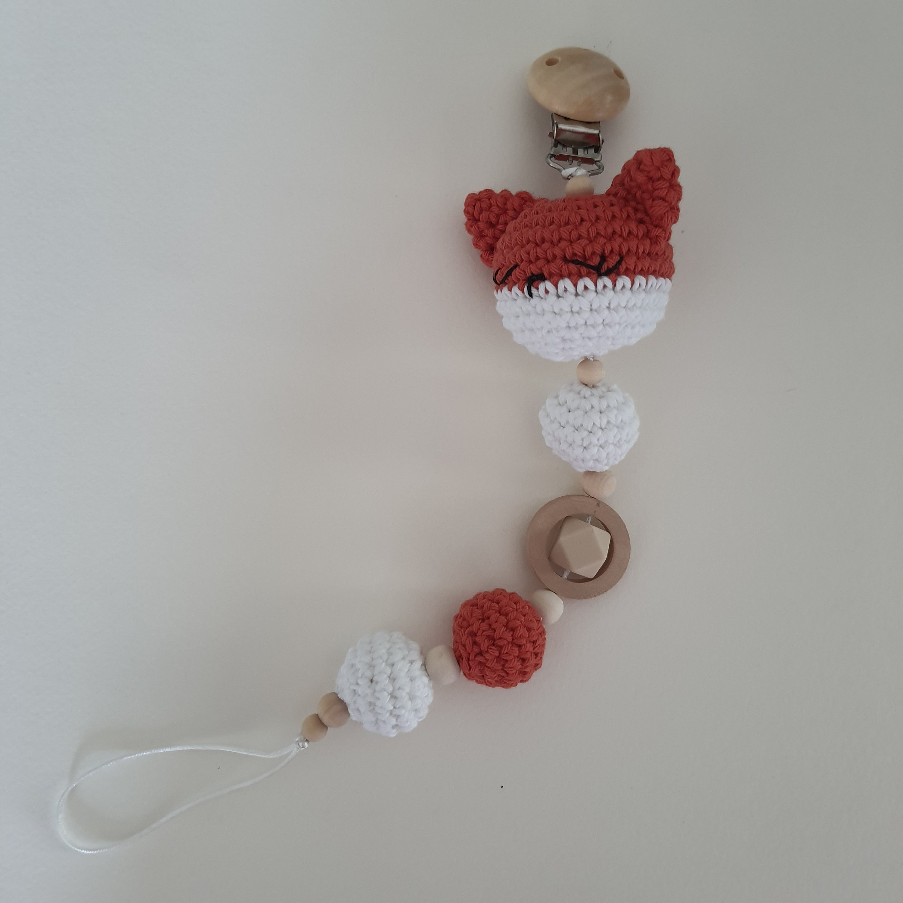 Tutoriel attache tétine renard crochet, tuto attache sucette renard ...