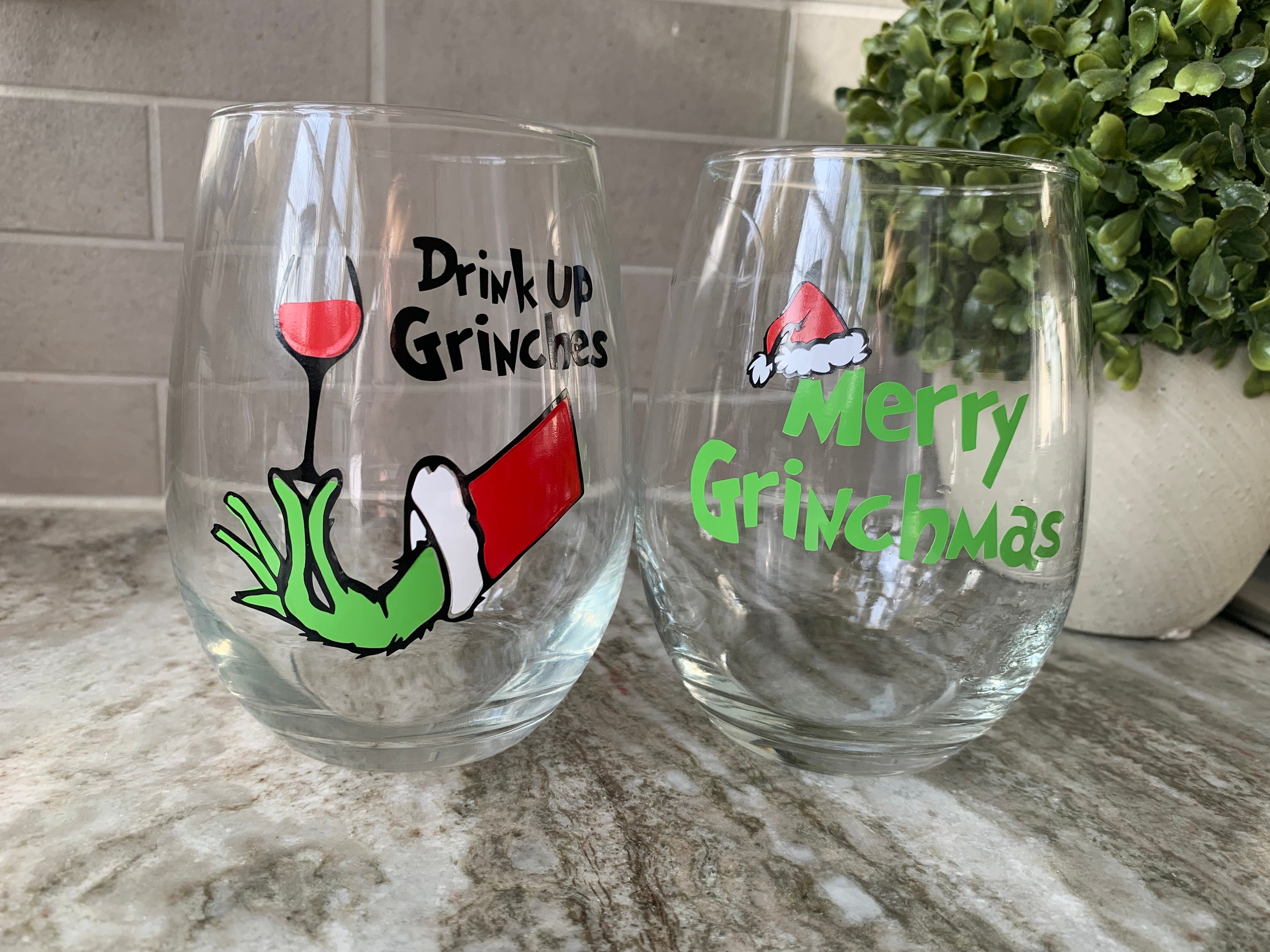 Personalized Wine Glass, Grinch Wine Glass, Wine Glass With Name ...