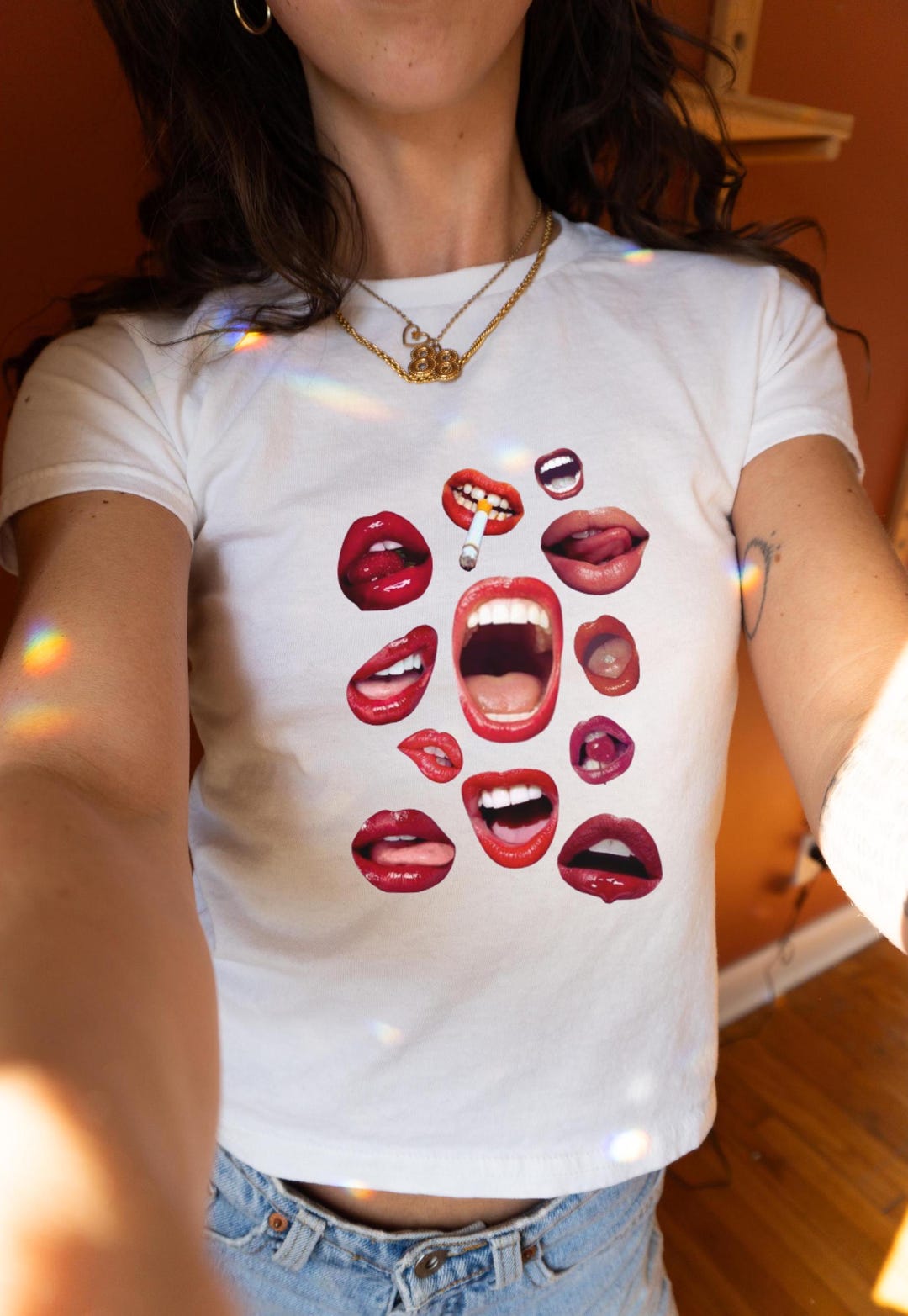 Lips Graphic Baby Tee, 90s Style Lips Printed Tshirt Unisex Tshirts ...