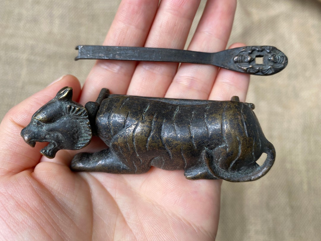 Vintage Antique Bronze Tiger Lock,the Qing Dynasty of China,copper ...