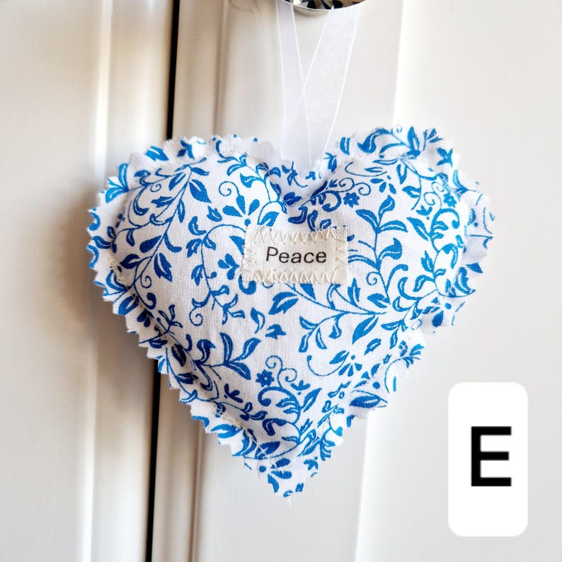 Handmade Vintage Style Padded Fabric Hanging Gift Hearts - Pretty Home ...