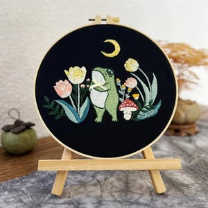 Cute Frogs Embroidery Kits DIY Beginner Adults Embroidery Thread Painting Kit Stamped Cross ...