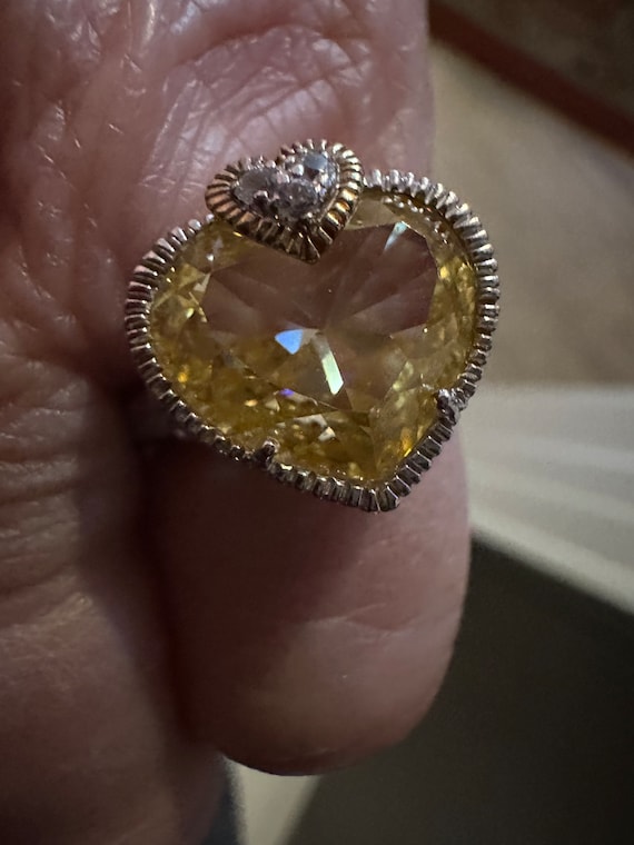Stunning metal and citrine - Gem