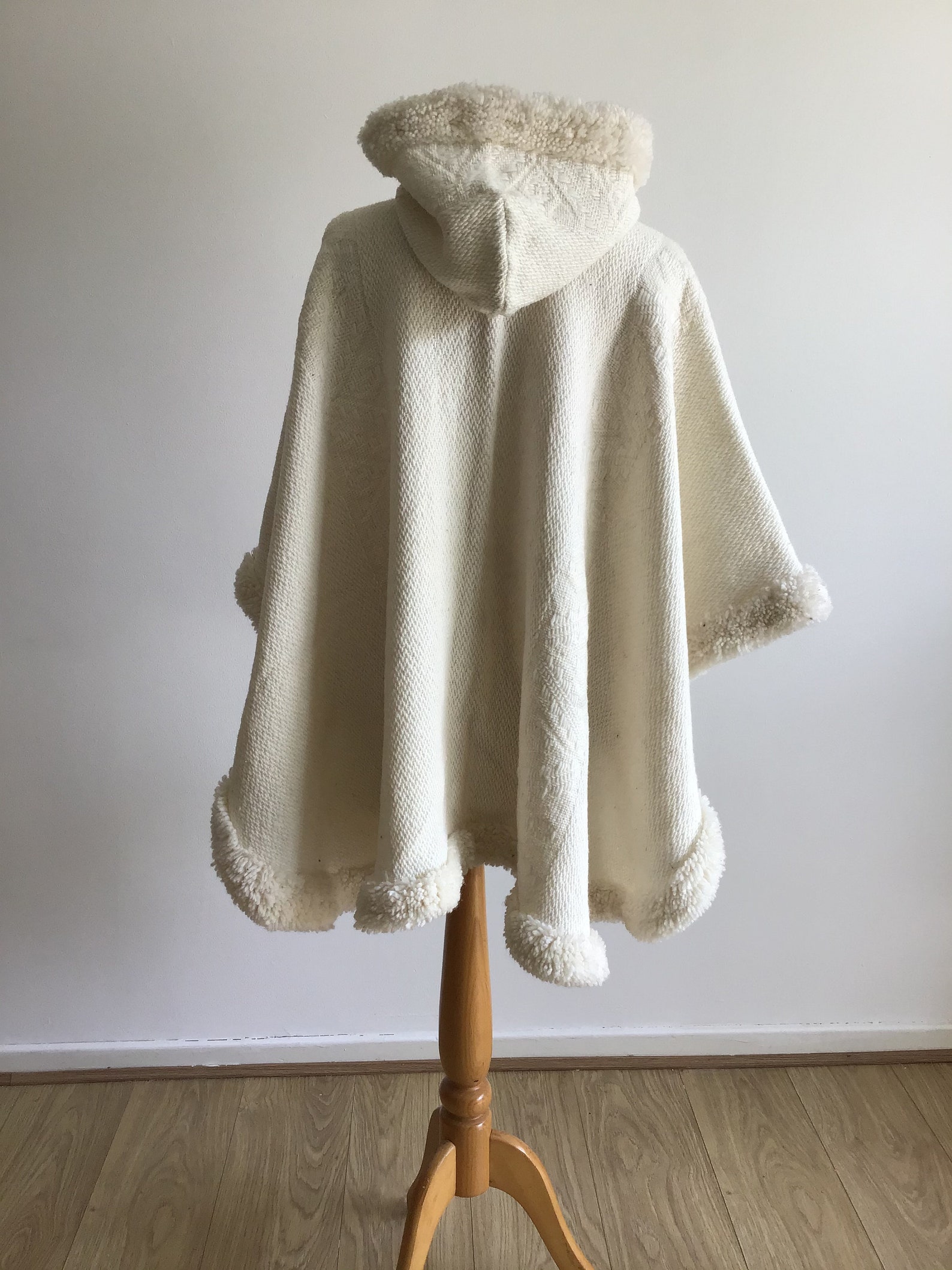Handwoven Sheep Wool Hooded Poncho: Natural Cape Coat, Ecuador - Etsy UK