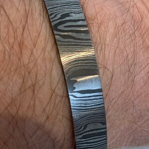 Hand Forged Damascus Bangle Steel 8mm Wide - Hand Polished and Finished - Medium Size - for ...