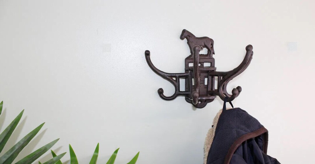 Cast Iron Rotating Horse Coat Rack, Four Hooks Horse & Horseshoe Design ...