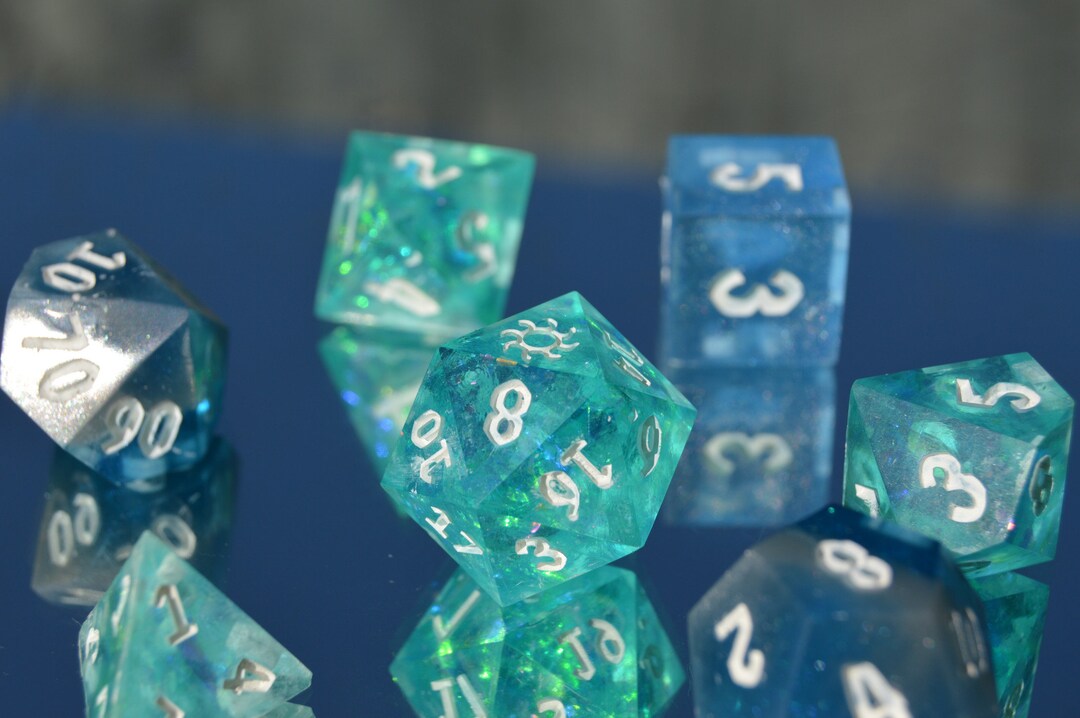 The Frozen Wastes- Blue Mixed Misfit Sharp Edge Dice Set for Dungeons ...