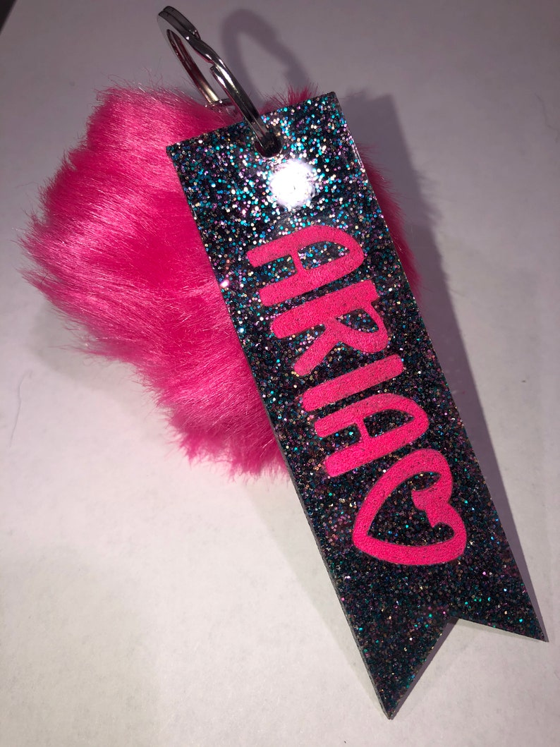 Personalized name keychain with Pom Pom | Etsy