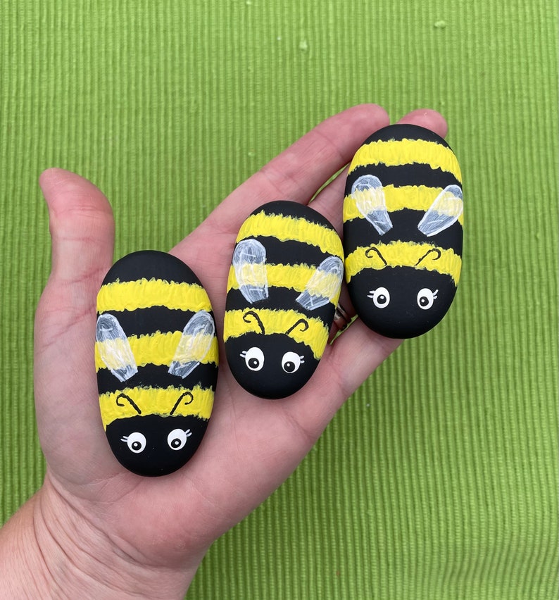 Set of Hand Painted Bumble Bee Rocks Small Gift Home Decor - Etsy