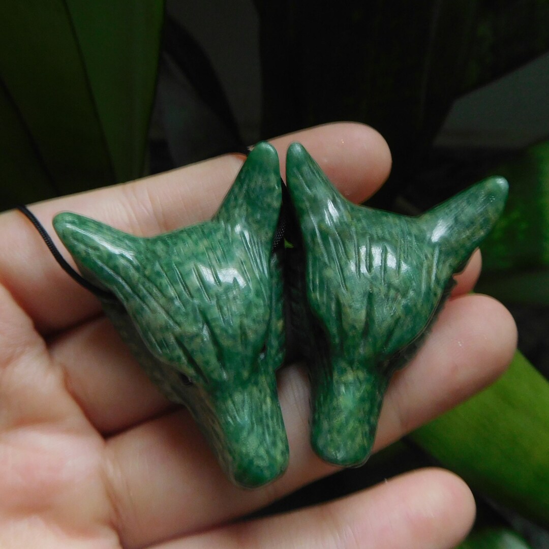 Black Friday. African Jade Carved Wolf Head. Crystal Wolf Head Pendant ...