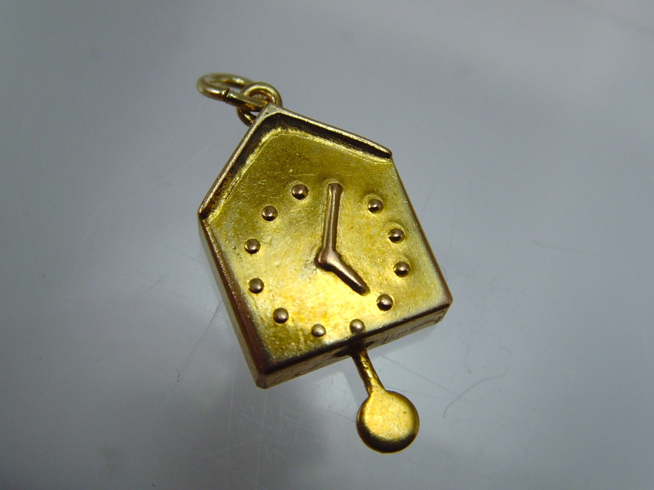 Vintage 1950s 9ct Gold " Wall Clock Charm - Etsy UK