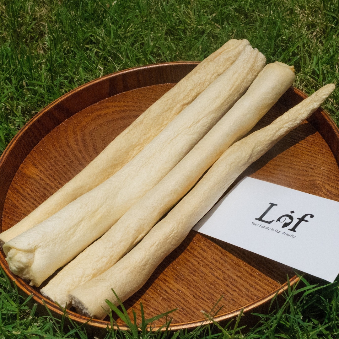 Lof Grass-fed 6-8 Cow Tail Dog Treats: All-natural and Chew-tastic ...