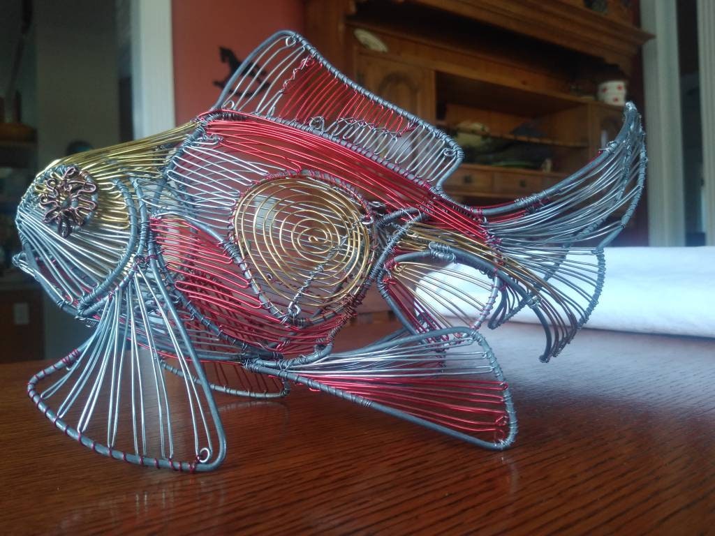 Goldfish Wire Sculpture (made to Order, Customizable) - Etsy