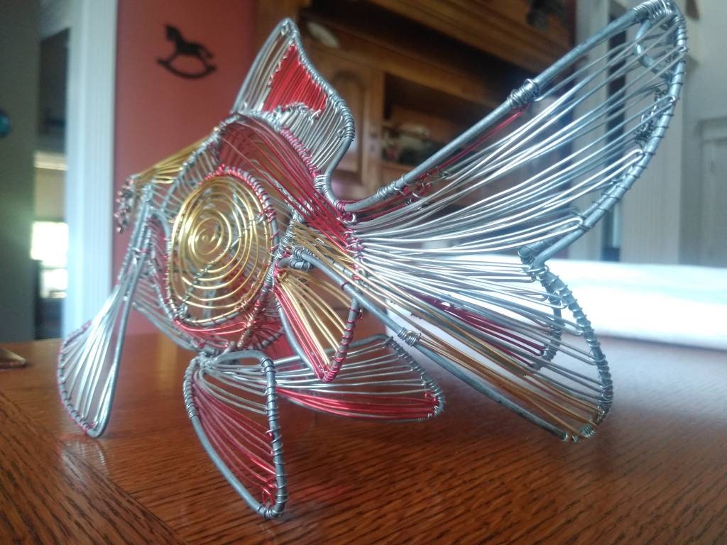 Goldfish Wire Sculpture made to Order Customizable - Etsy