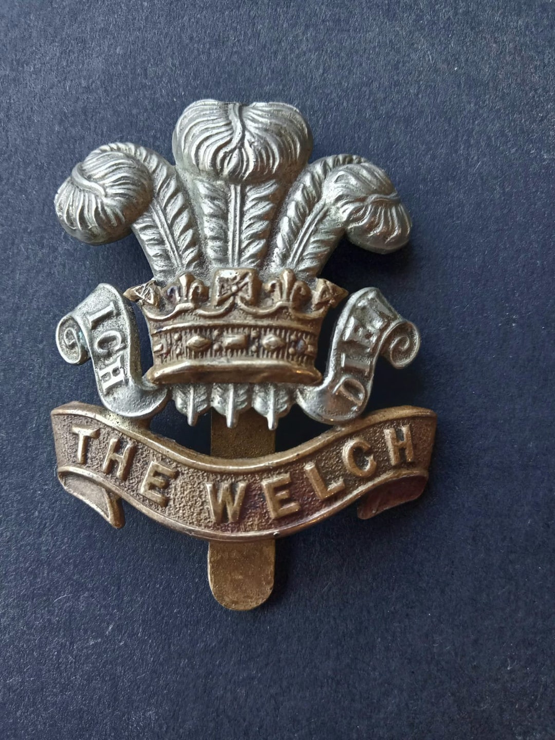 The Welsh Regiment Cap Badge - Etsy