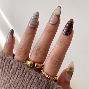 OAKLEY | Nature Theme Croc Press on Nails | French Croc Nails | Brown ...