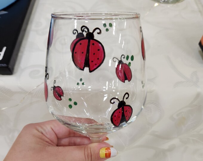 Ladybug Wine Glass - Drinking Glass - Wine Lover Gift - Etsy