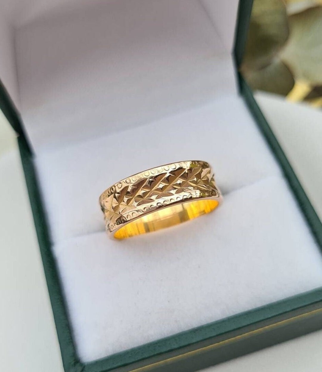 18 Carat Gold Guilloche Ring - Etsy