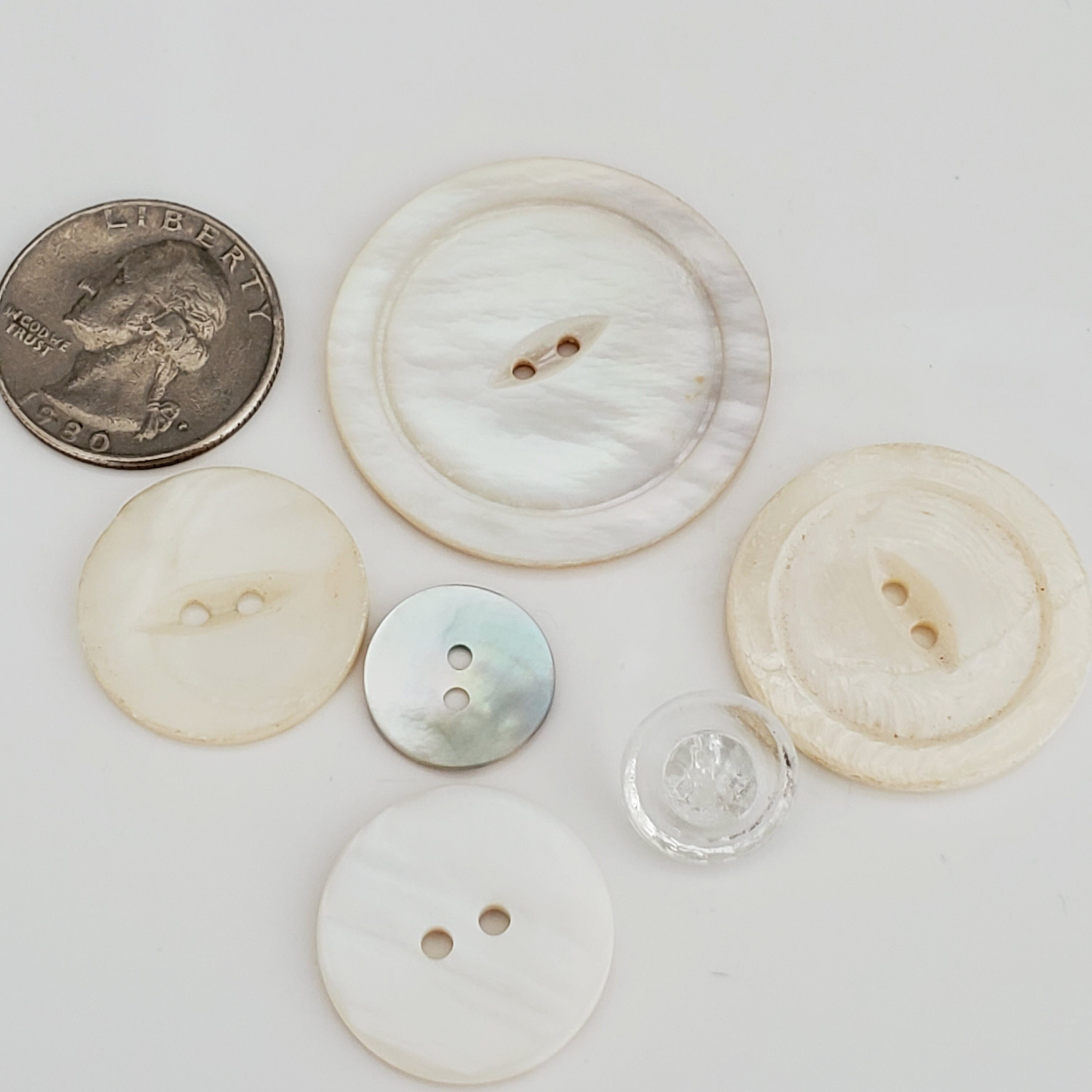 VINTAGE BUTTONS 6 Beautiful Button Stack various Sizes | Etsy