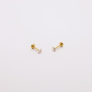 Threadless Push Pin Flat Back Labret 16G/18G/20G Stud Earrings Titanium ...