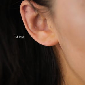 Threadless Push Pin Flat Back Labret 16G/18G/20G Stud Earrings Titanium ...