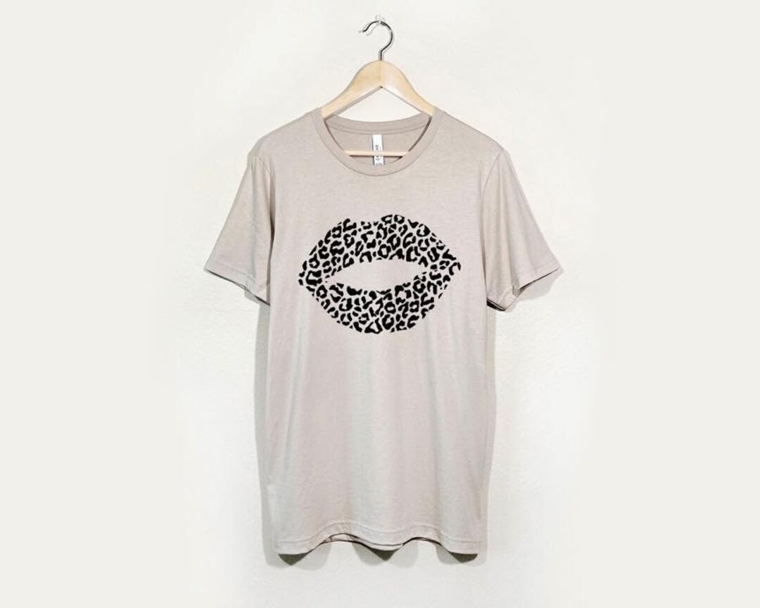 Leopard Lips Shirt Lips Kiss T-shirt Lips Kiss Tee Women - Etsy