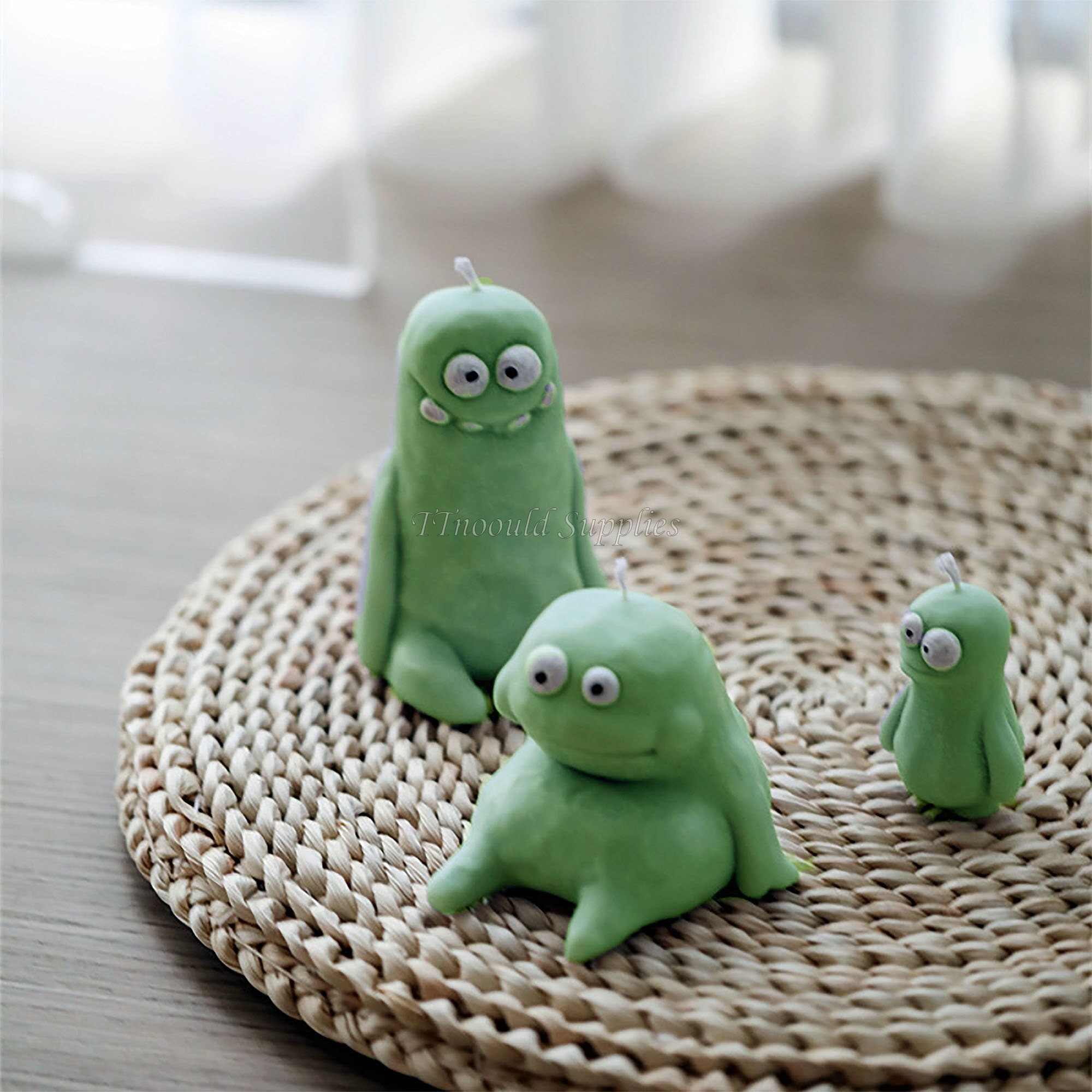 Monster chocolate molds store