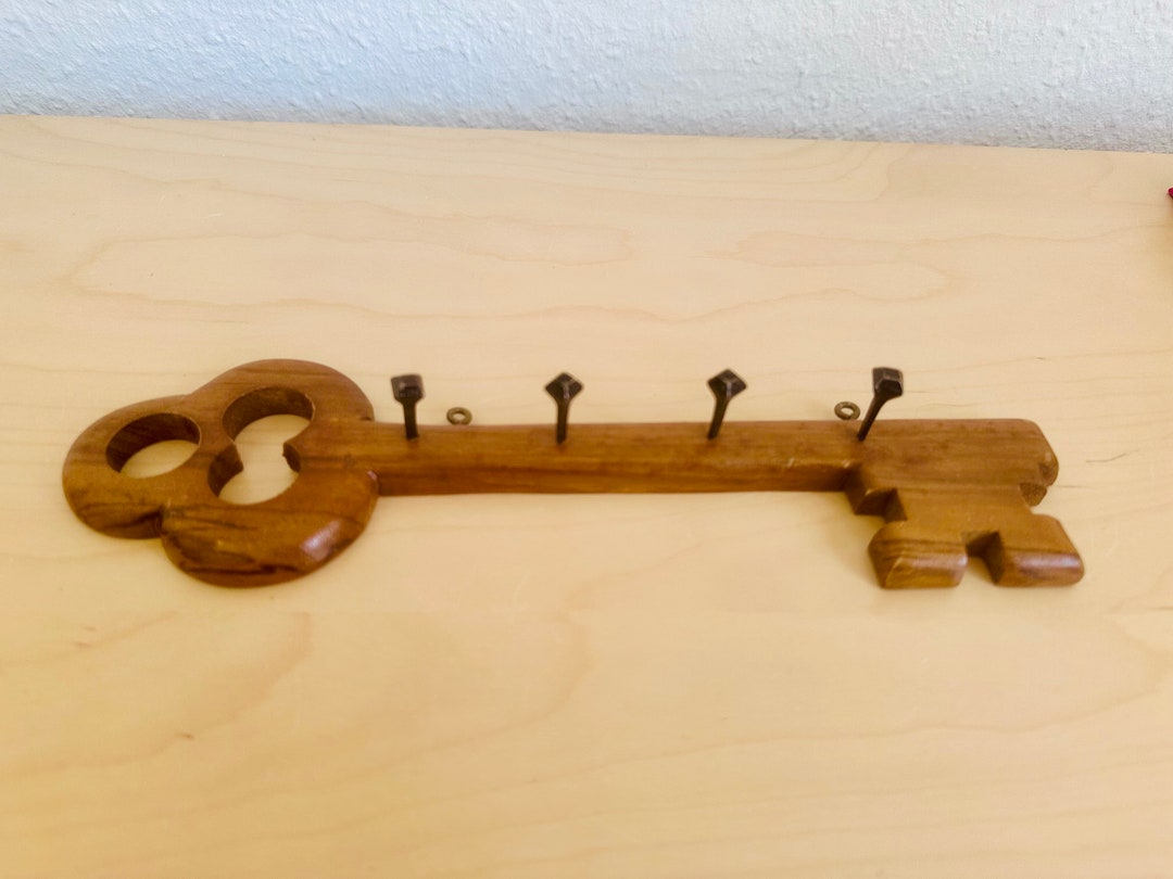 Vintage Key Shaped Key Rack | Retro Hooks for Keys | Small Key Holder ...