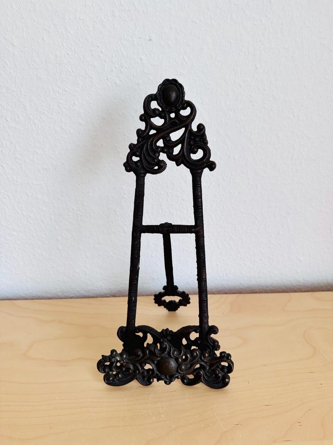 Vintage Cast Iron Easel in Baroque Style Rustic Music Stand Vintage ...