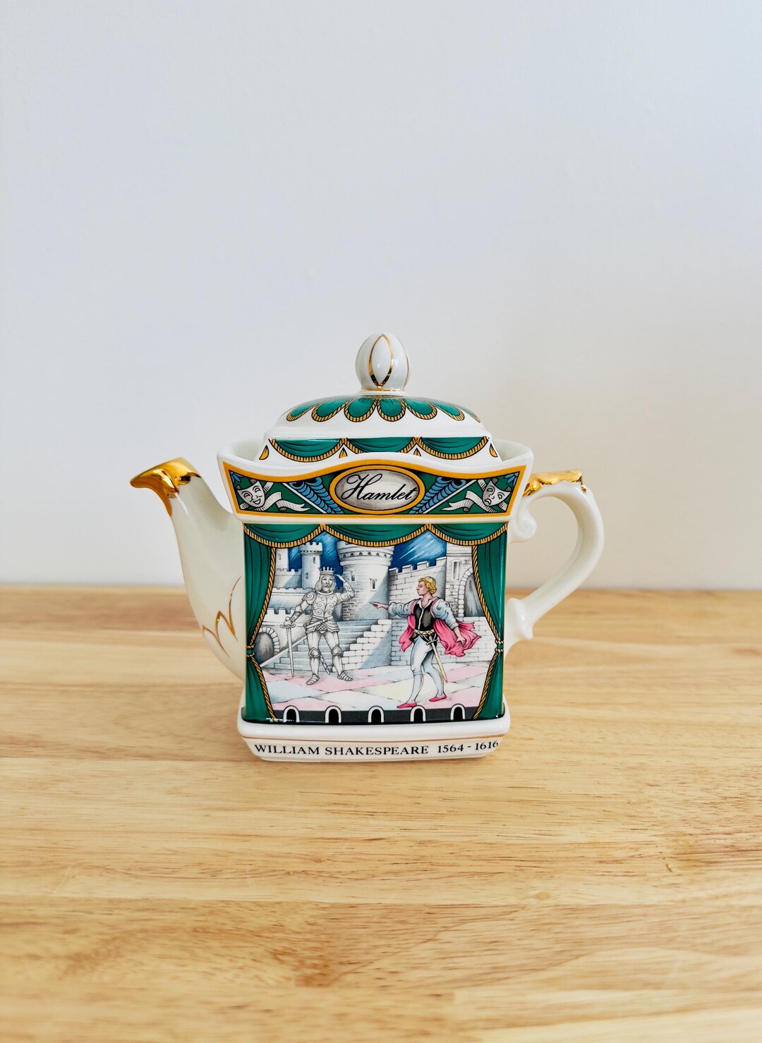 Sadler Teapot Hamlet Ghost Scene Vintage Porcelain Teapot Collectible ...