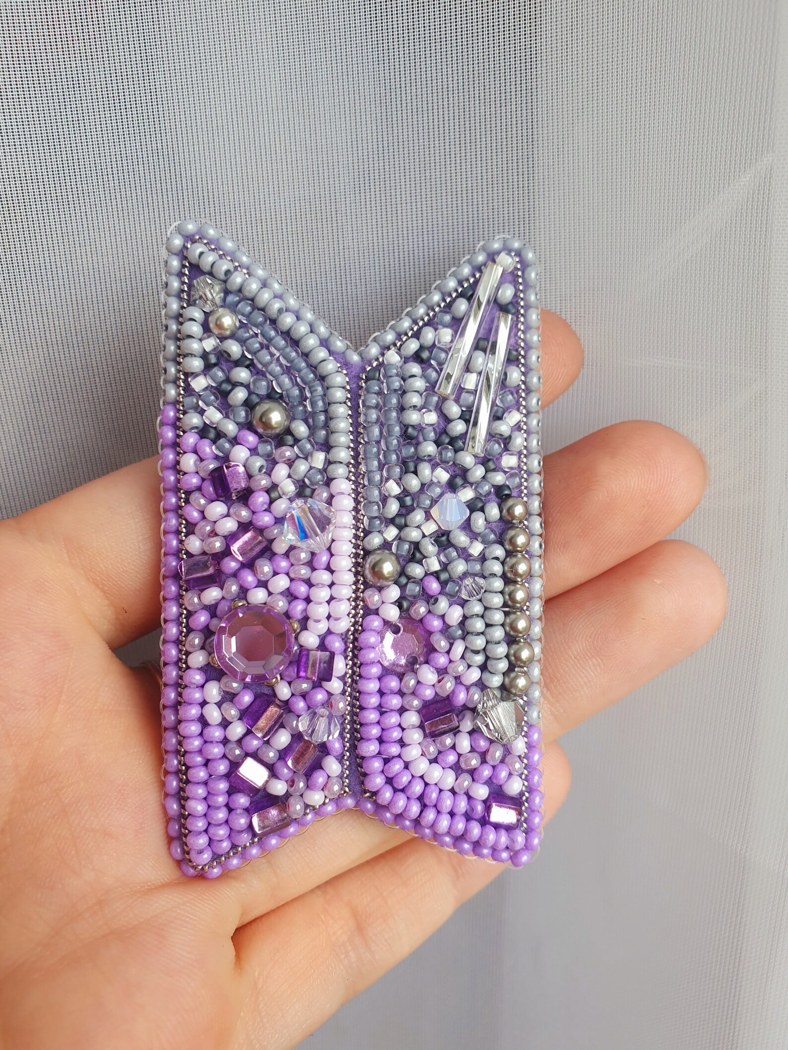Handmade BTS Logo Seed Beaded Brooch BTS Army Pin in Black and Purple ...