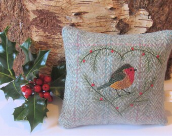 Robin Cushion - Etsy UK