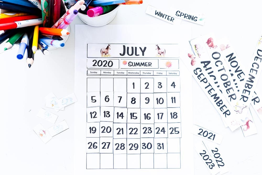 KIDS INTERACTIVE CALENDAR Fun Visual Calendar for Kids Preschool ...