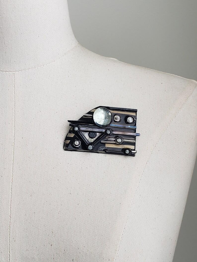 Art Deco Black Plastic Brooch 1920s 1930s Early Plastic Art - Etsy
