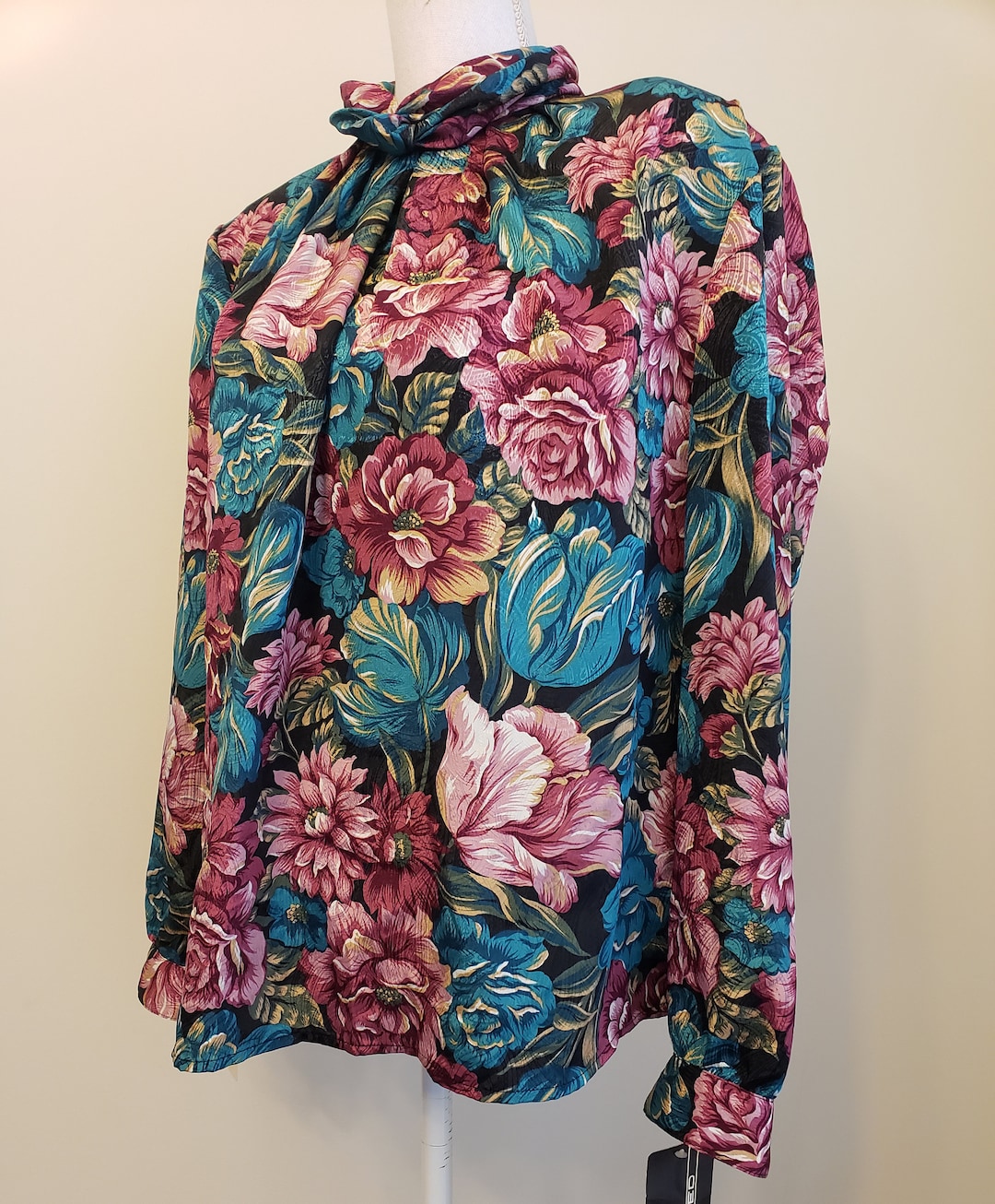 New Vintage Pyke Limited Pleat Neck Floral Rose Print Blouse - Etsy