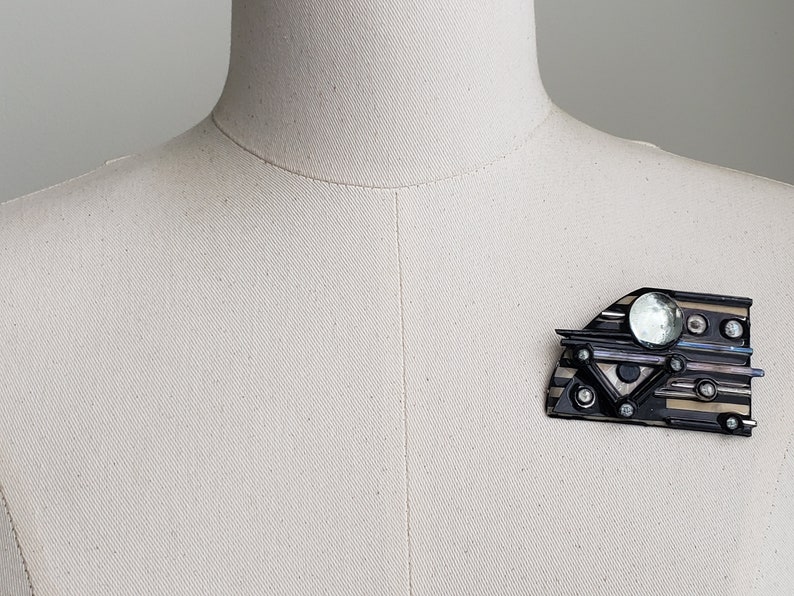 Art Deco Black Plastic Brooch 1920s 1930s Early Plastic Art - Etsy
